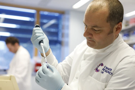 First patient recruited in clinical trial using cancer-targeting virus ...