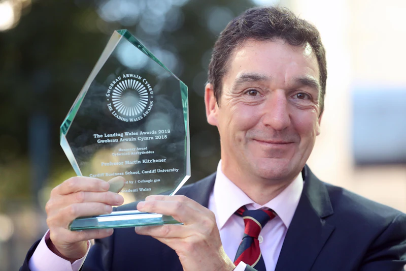 Swansong for former Dean - News - Cardiff University