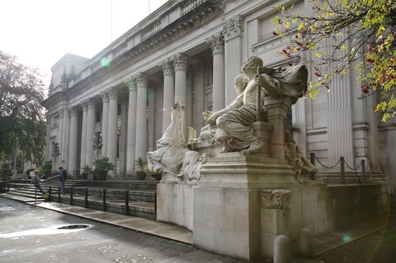 Glamorgan Building - Visit us - Cardiff University