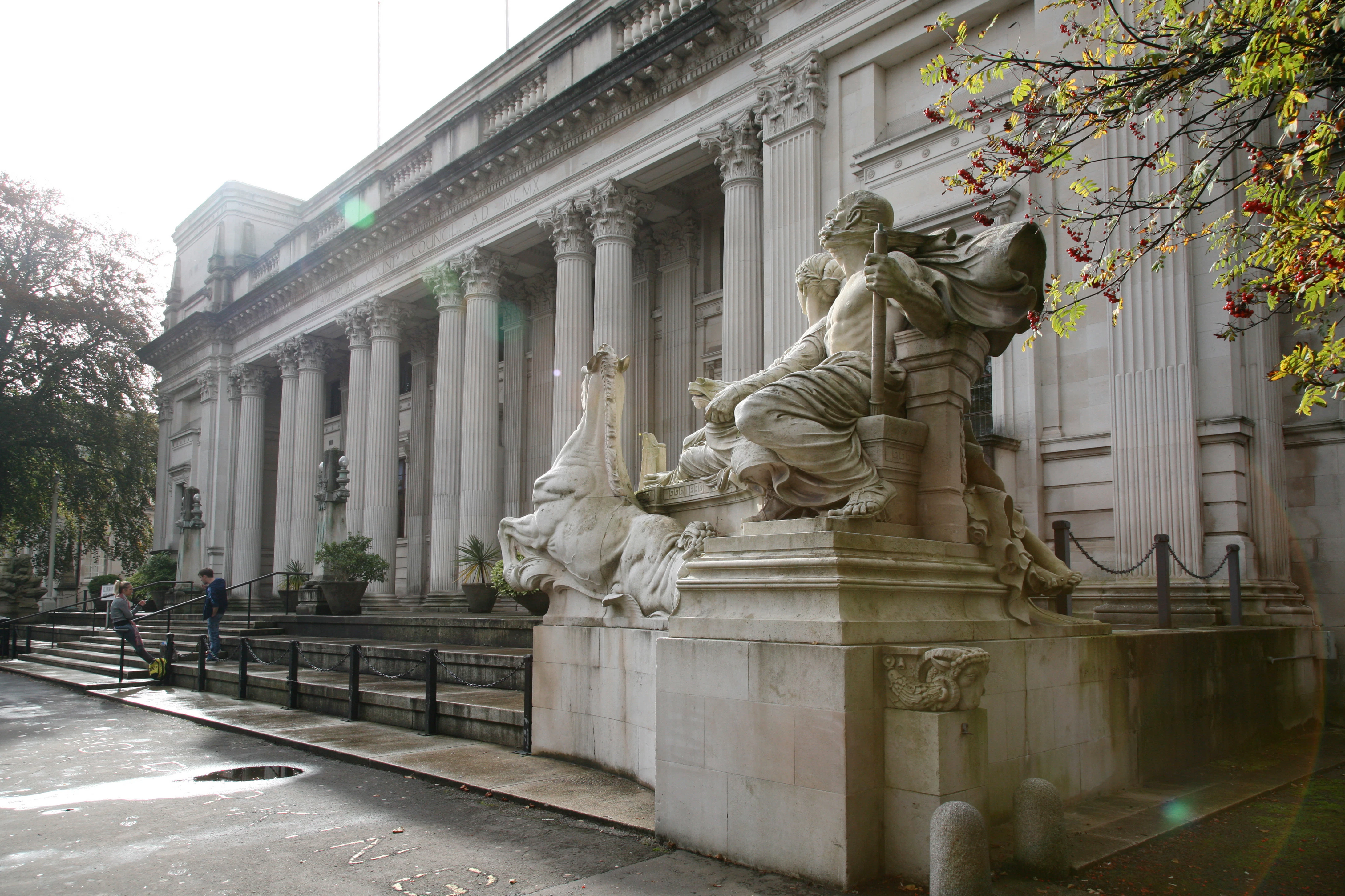 Glamorgan Building - Visitor information - Cardiff University